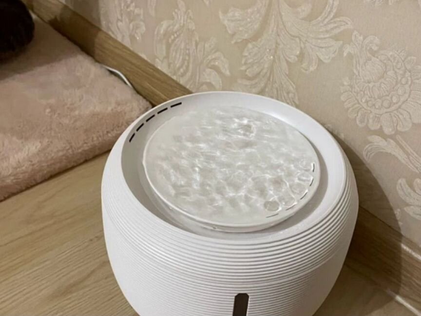 Фонтан поилка для кошек