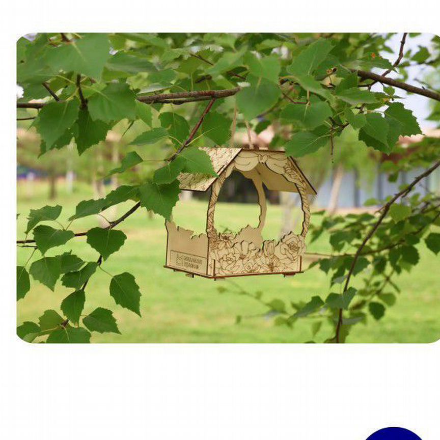 Кормушка для птиц с красками