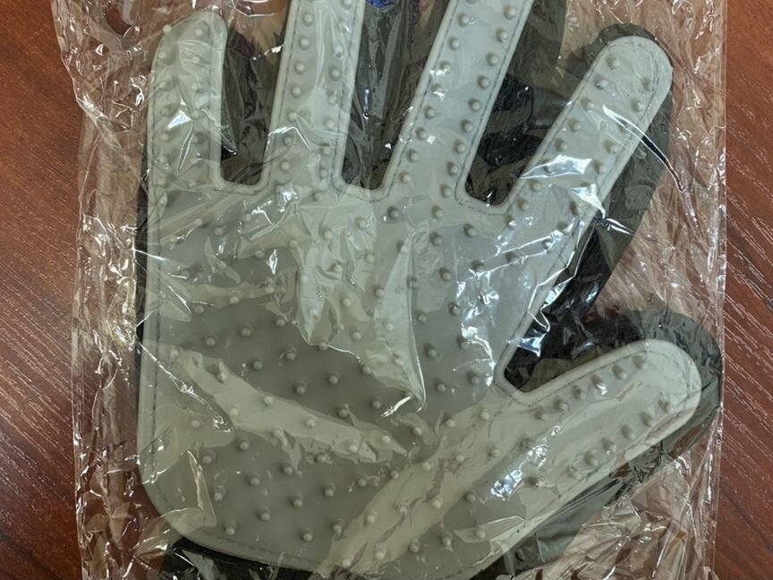 Новая перчатка для вычесывания собак/кошек