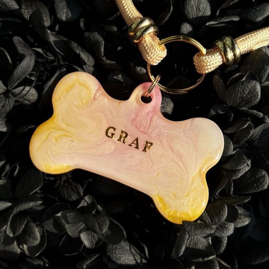 Адресник для собак из эпоксидной смолы