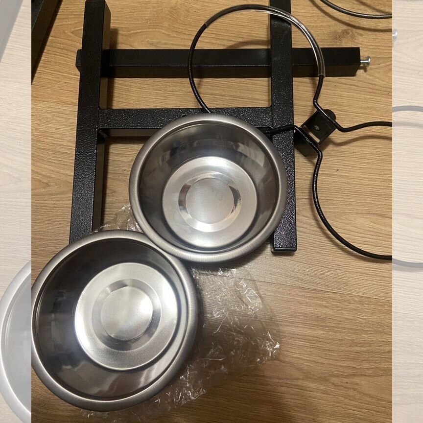 Подставка под миски для собак