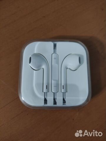 Наушники apple earpods lightning новые оригинал купить в Алуште с ...