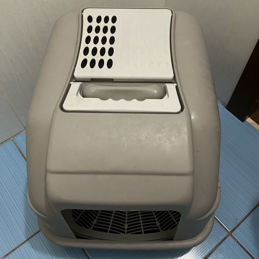 Закрытый лоток для кошек