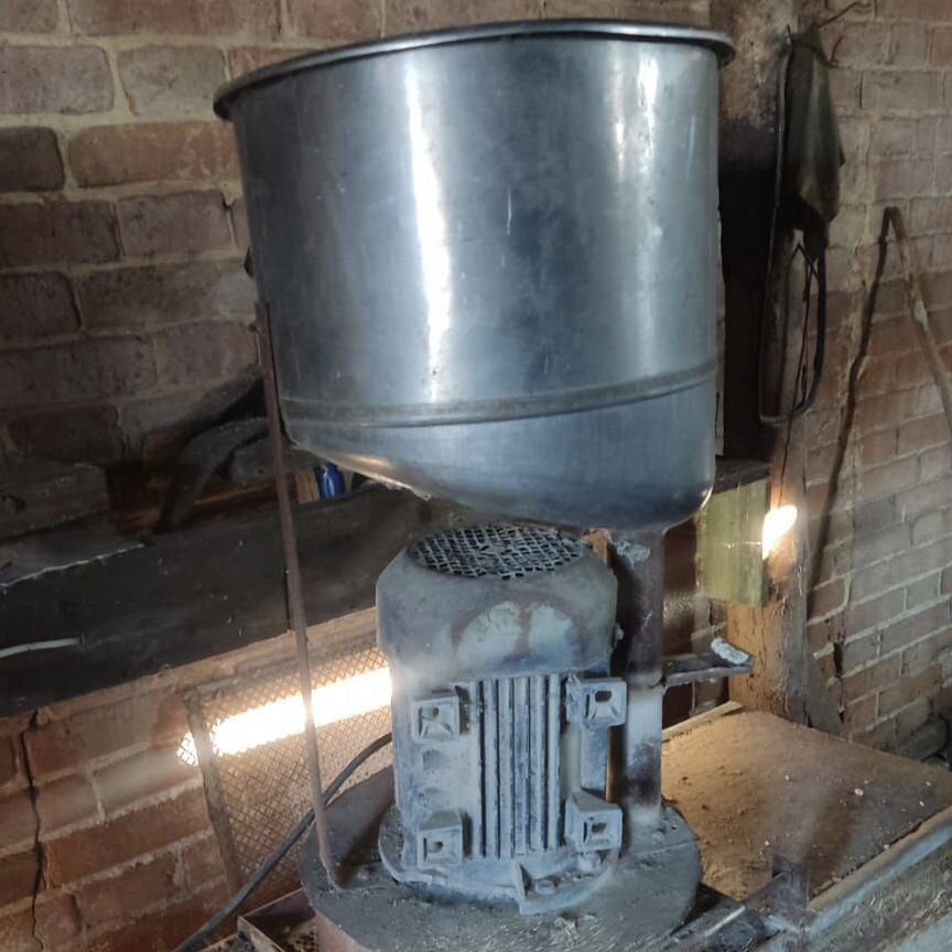 Зернодробилка