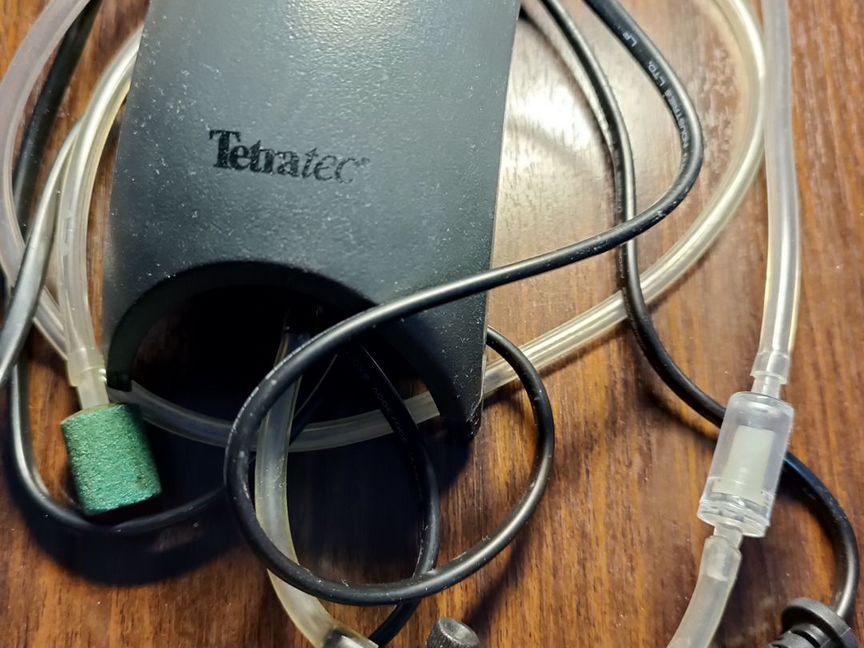 Компрессор для аквариума Tetra APS 150