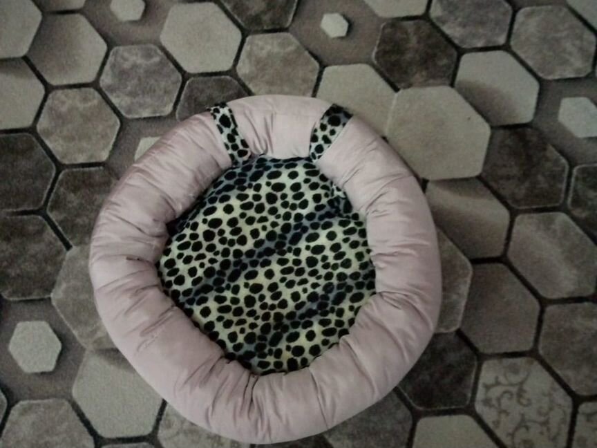 Лежанка для кошек