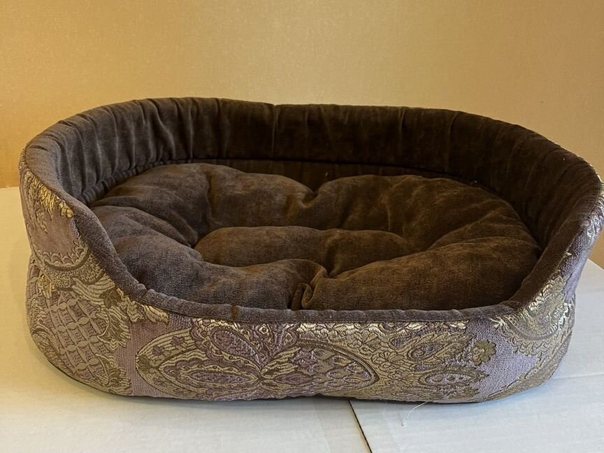 Лежанка для кошек