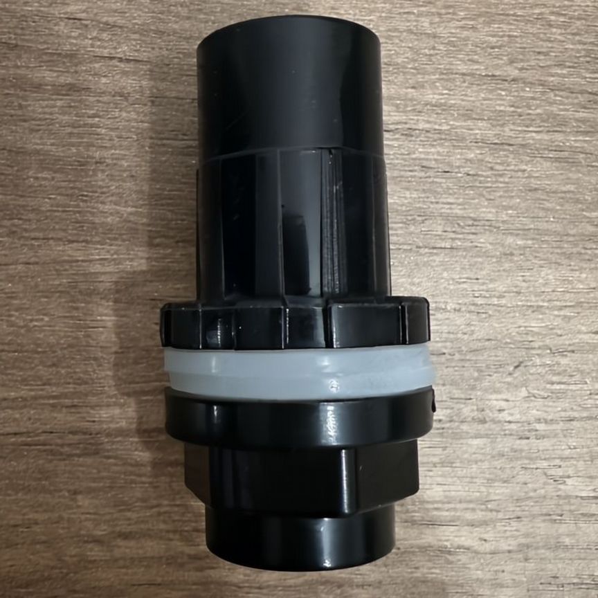 Переходник на емкость