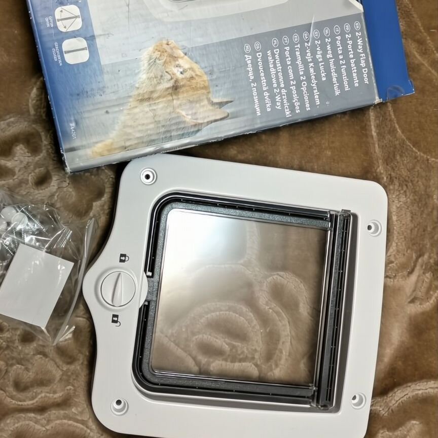 Врезная дверца для кошки/собачки