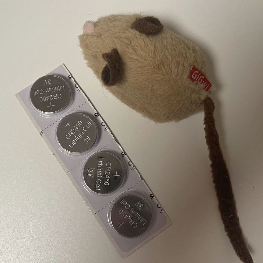 Игрушка для котиков на батарейке