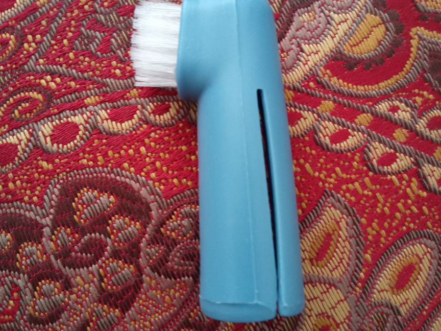 Продам зубную щётку для собак