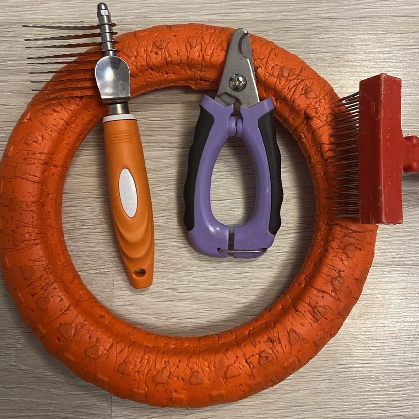 Пулер, когтерезка, расчески