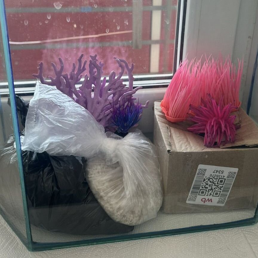 Аквариум 20 литров и декорации