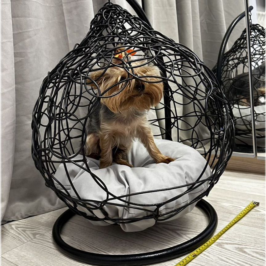 Лежанка для собак и кошек кокон