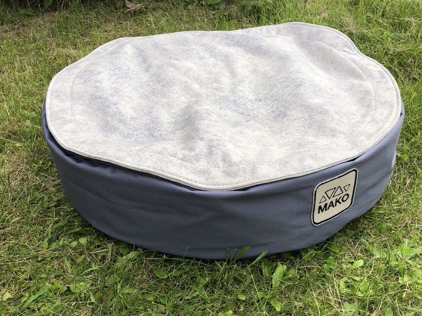 Лежанка пуф для собак "мако"