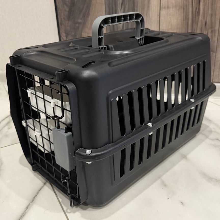 Переноска для животных пластиковая