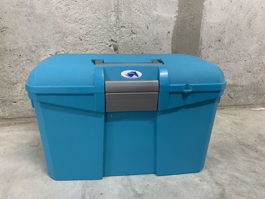 Ящик для щеток лошади