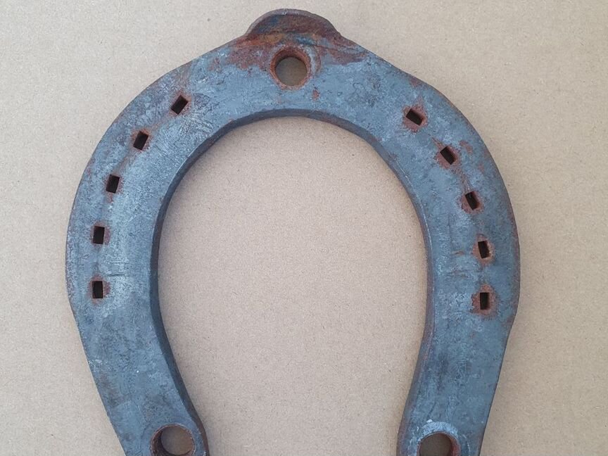 Подкова для лошади