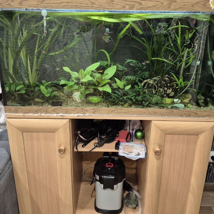 Аквариум с тумбой 200литров