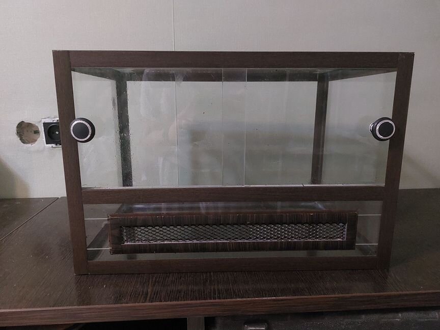 Продаю террариум