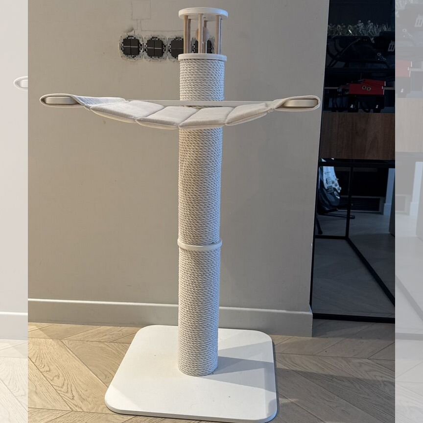 Когтеточка для кошек с лежанкой