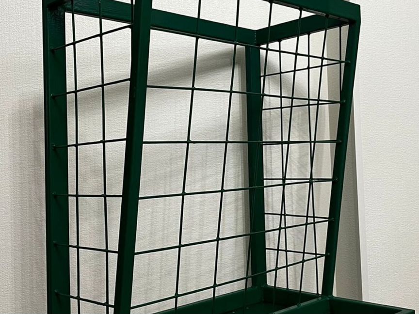 Кормушка для сена и зерна