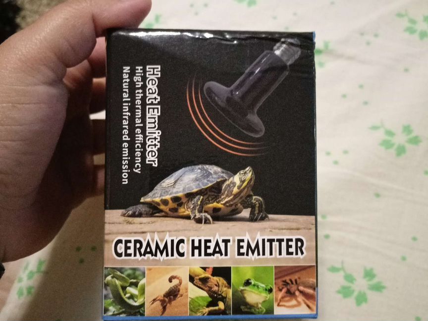 Керамическая лампа для обогрева животных