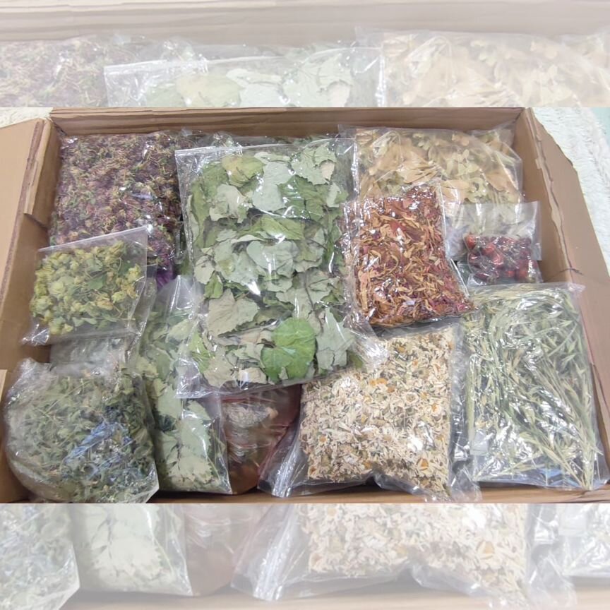 Копошилка для птиц 4600гр огромная коробка