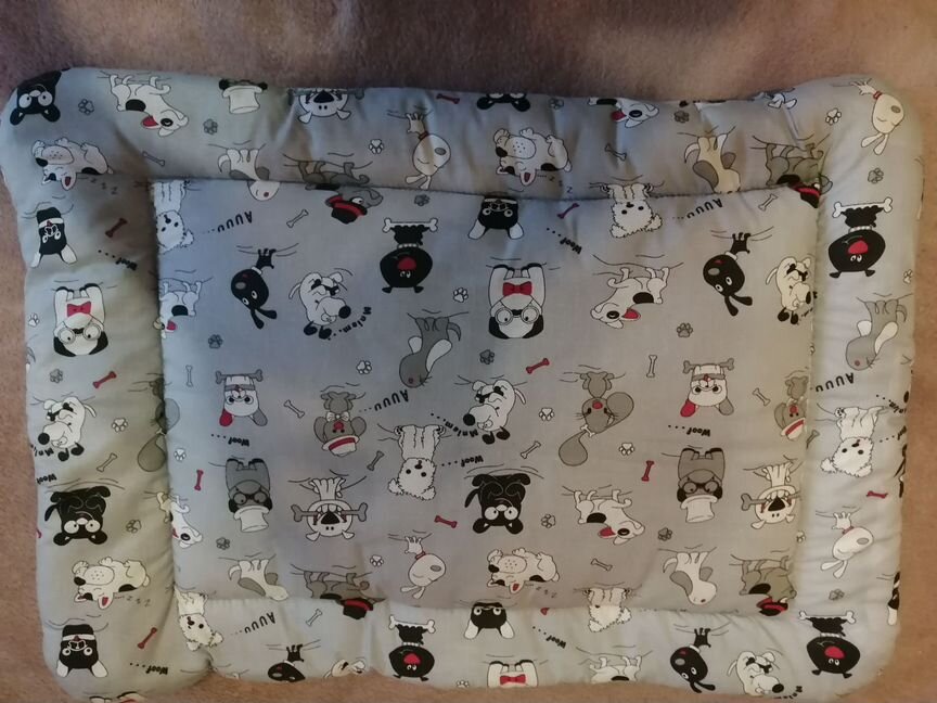 Коврик для собаки или кошки