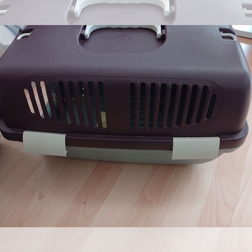 Переноска для кошек пластиковая бу