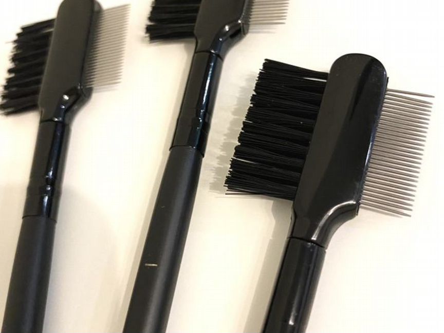 Расческа-щетка для груминга глаз животных