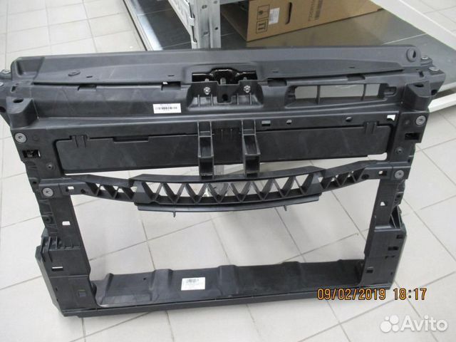 Рамка радиатора VW Поло Седан 6RU805588F купить в Нижнем Новгороде VAG ...