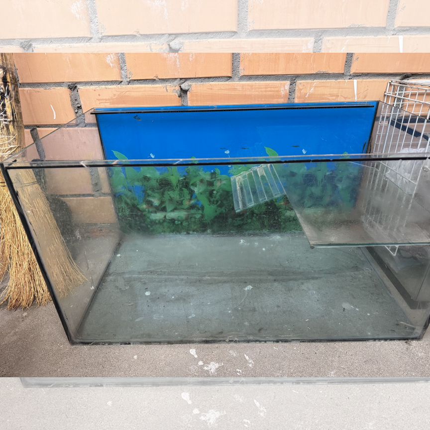 Аквариум с горкой