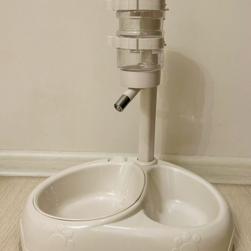 Поилка сухие усы