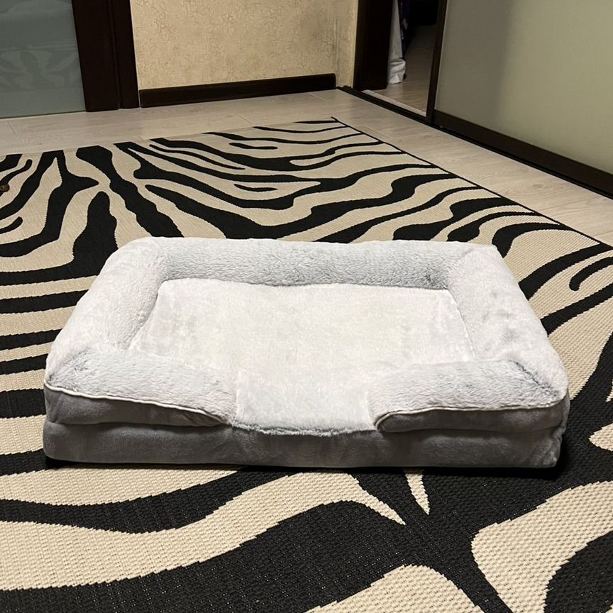 Лежанка для собак средних пород