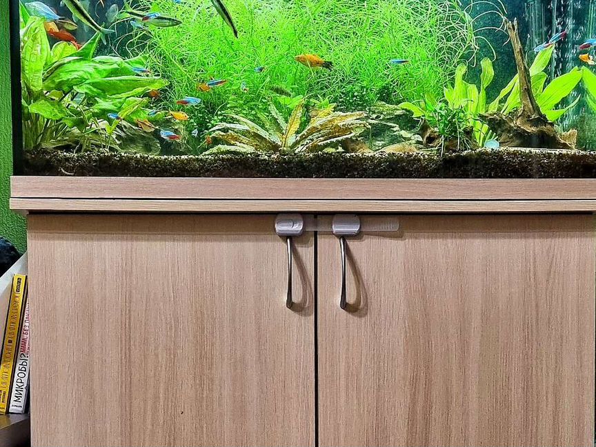 Аквариум с тумбой с рыбками 150 литров