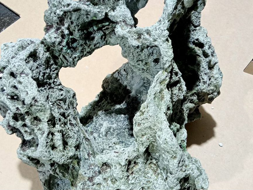 Декоративные камни для аквариума