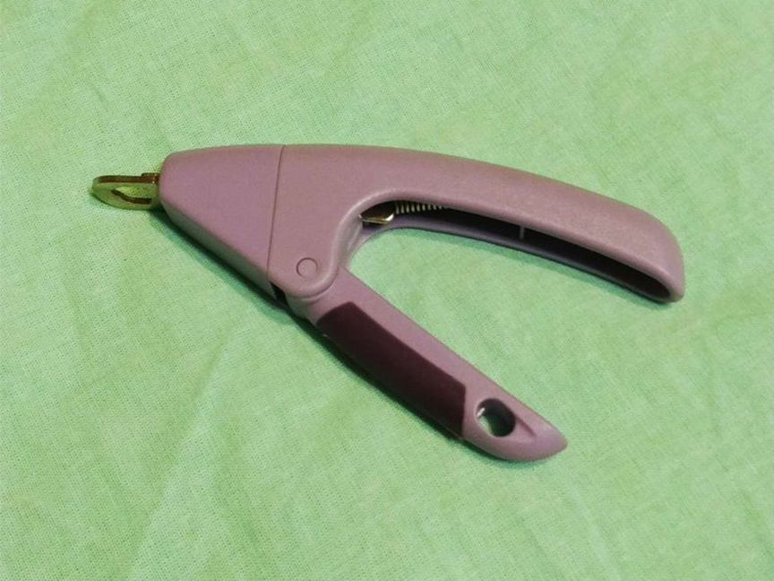 Когтерез-гильотина / ножницы для стрижки когтей