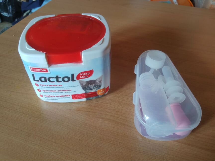 Lactol смесь для новорожденных котят