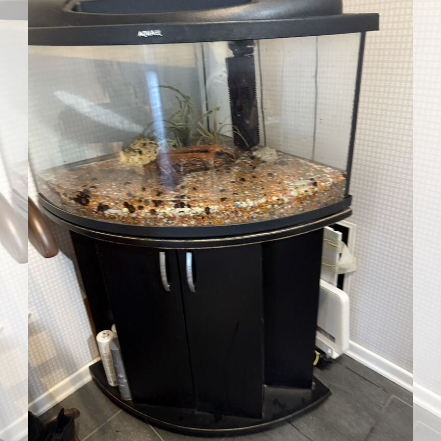 Аквариум с тумбой черный угловой