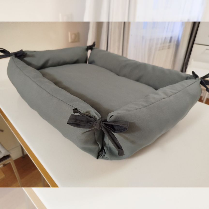 Лежанка для собак И кошек