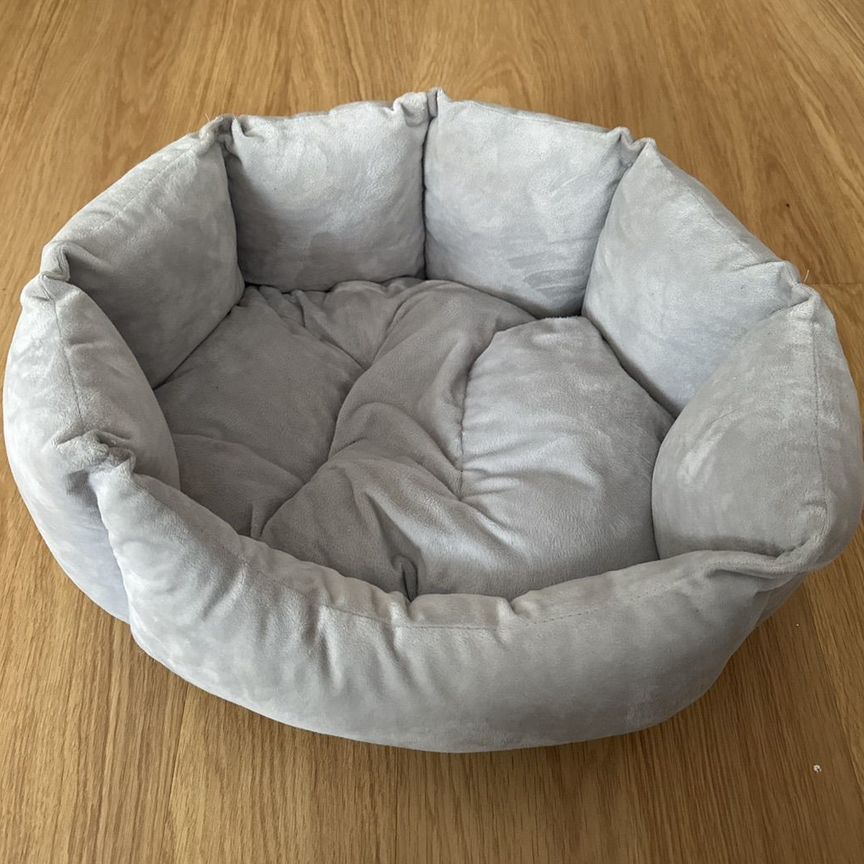 Лежанка для собак