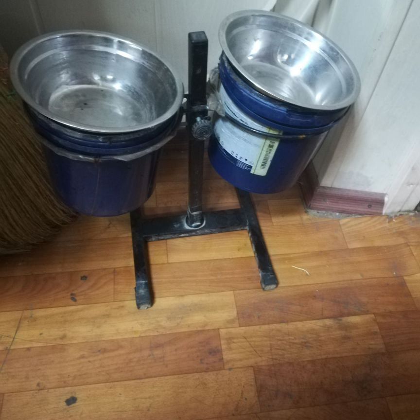 Стойка, миски для собак бу