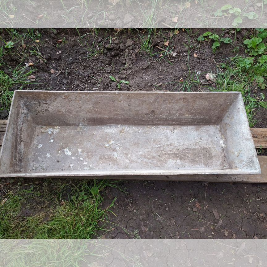 Корыто-кормушка для животных