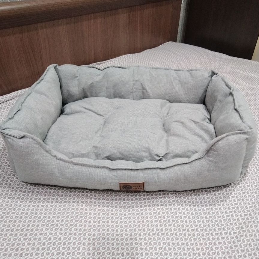 Лежанка для собак и кошек