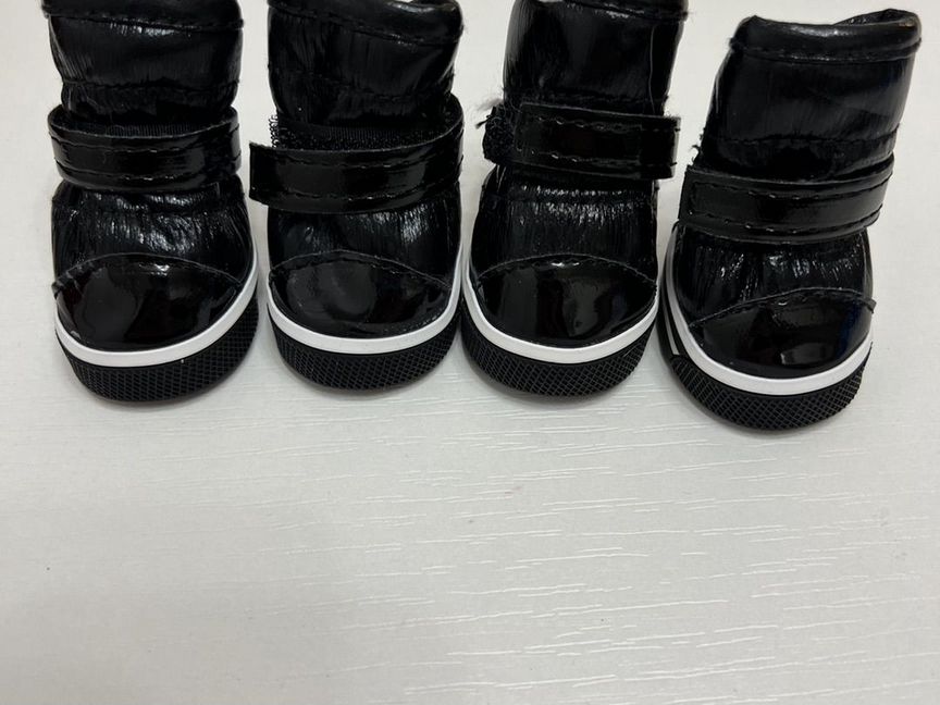 Обувь для маленьких собак