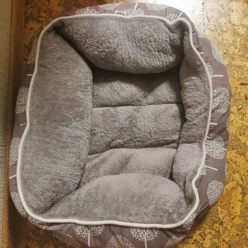 Лежанка для собак