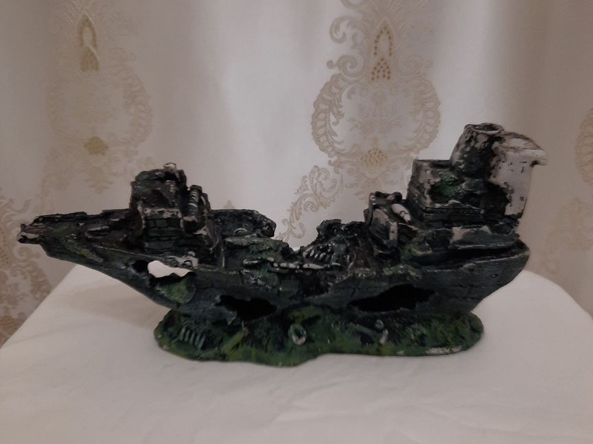 Корабль для аквариума