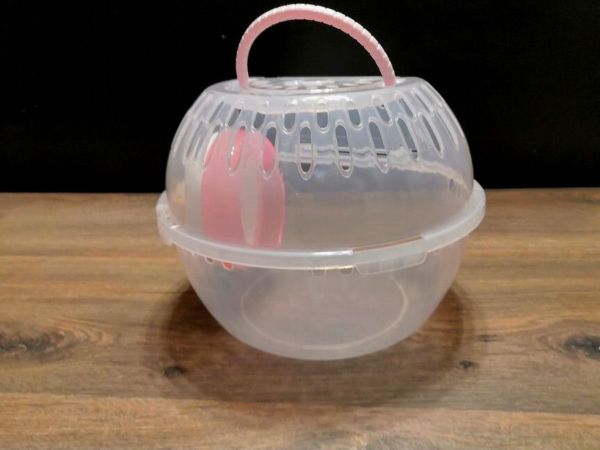 Переноска с колесиком