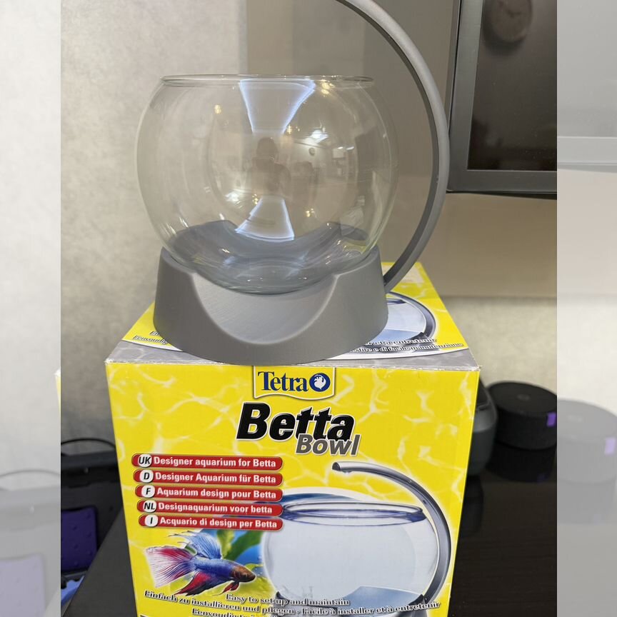 Аквариум для рыбок круглый